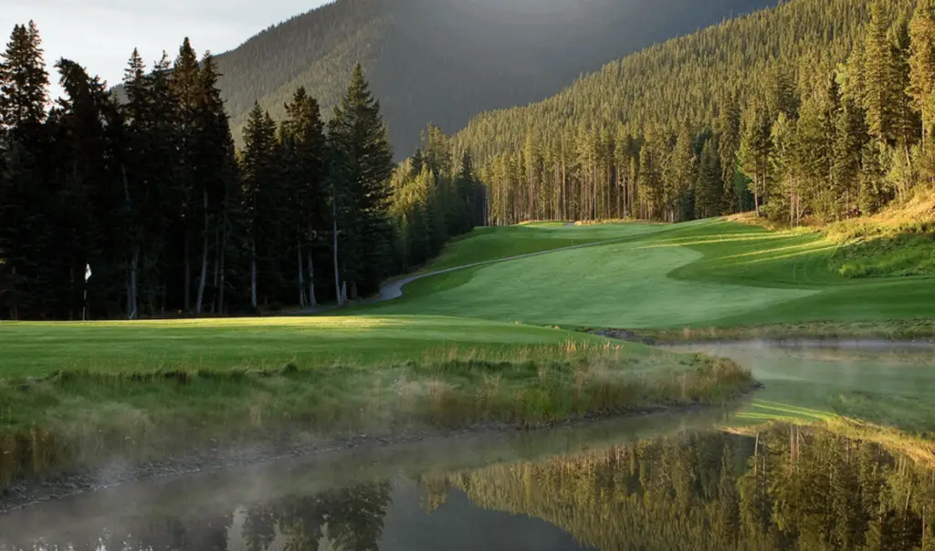 Stewart Creek Golf & Country Club - Destination-Golf.com